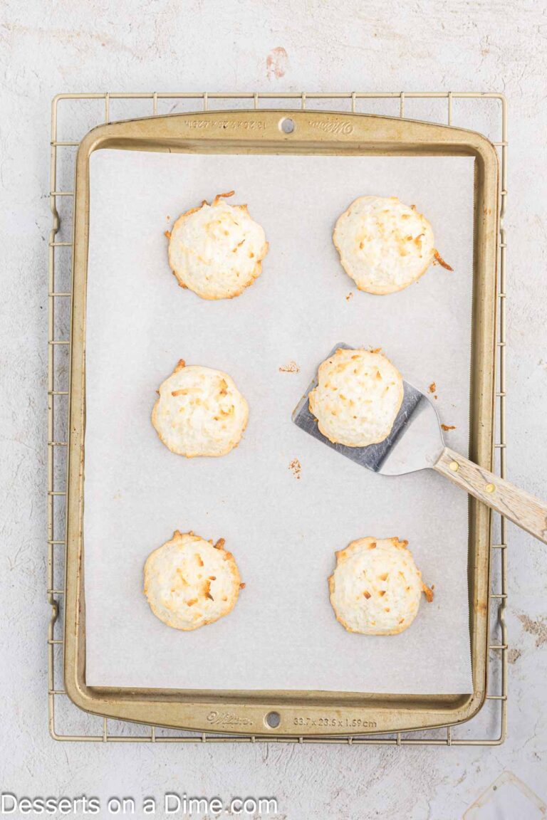 Macaroon Cookies - Desserts on a Dime