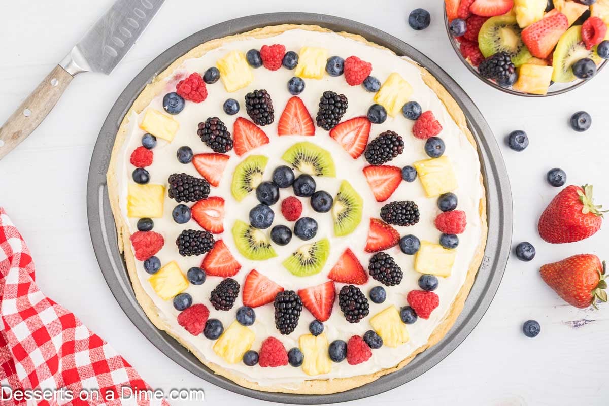 Fruit Pizza - Desserts on a Dime